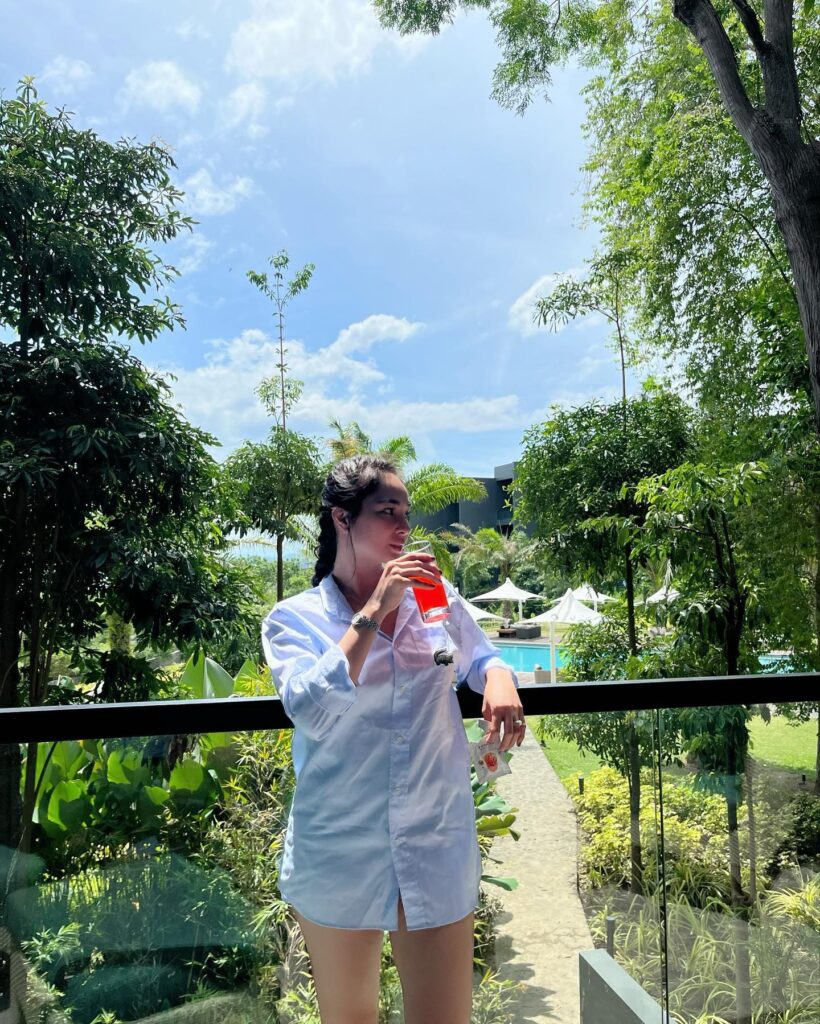 Berhubungan Dengan Adik Pacarku – RAYUAN MALAM